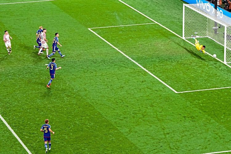 WM-Achtelfinale: Kroatien ringt Japan im Elfmeterschießen nieder - WM ...