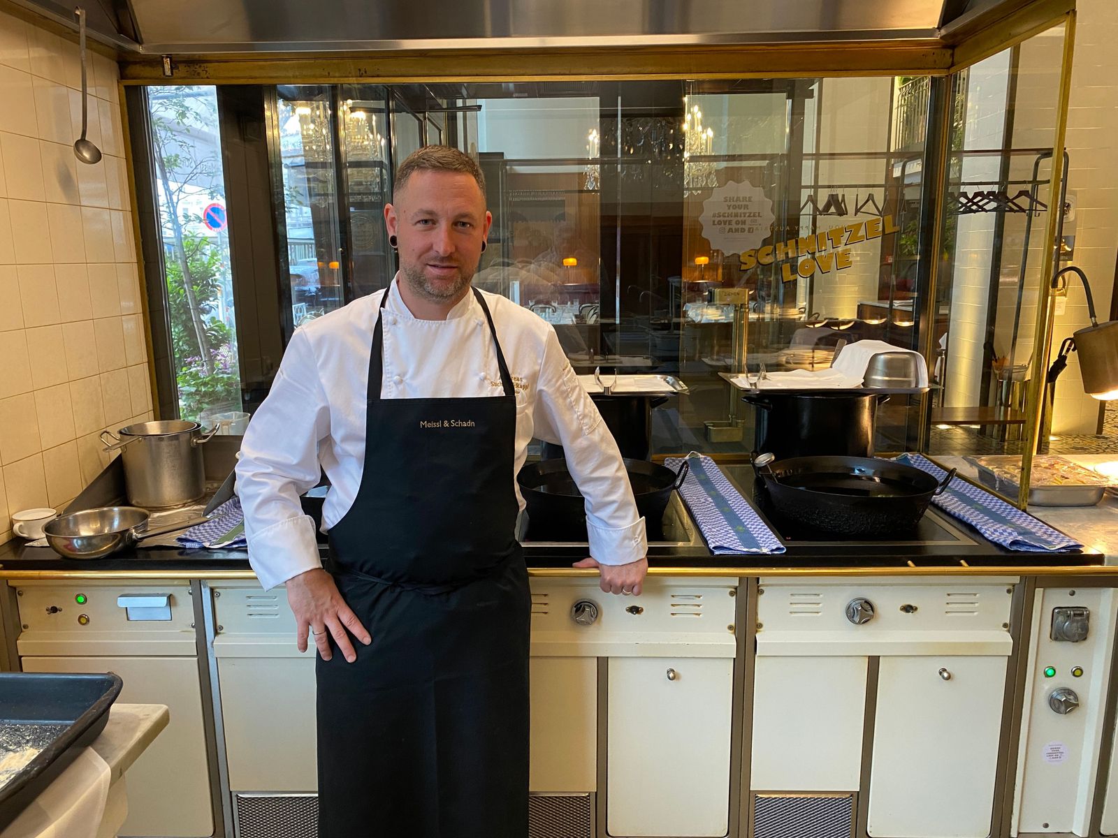 Wie macht man das perfekte Wiener Schnitzel? - Essen & Trinken ...