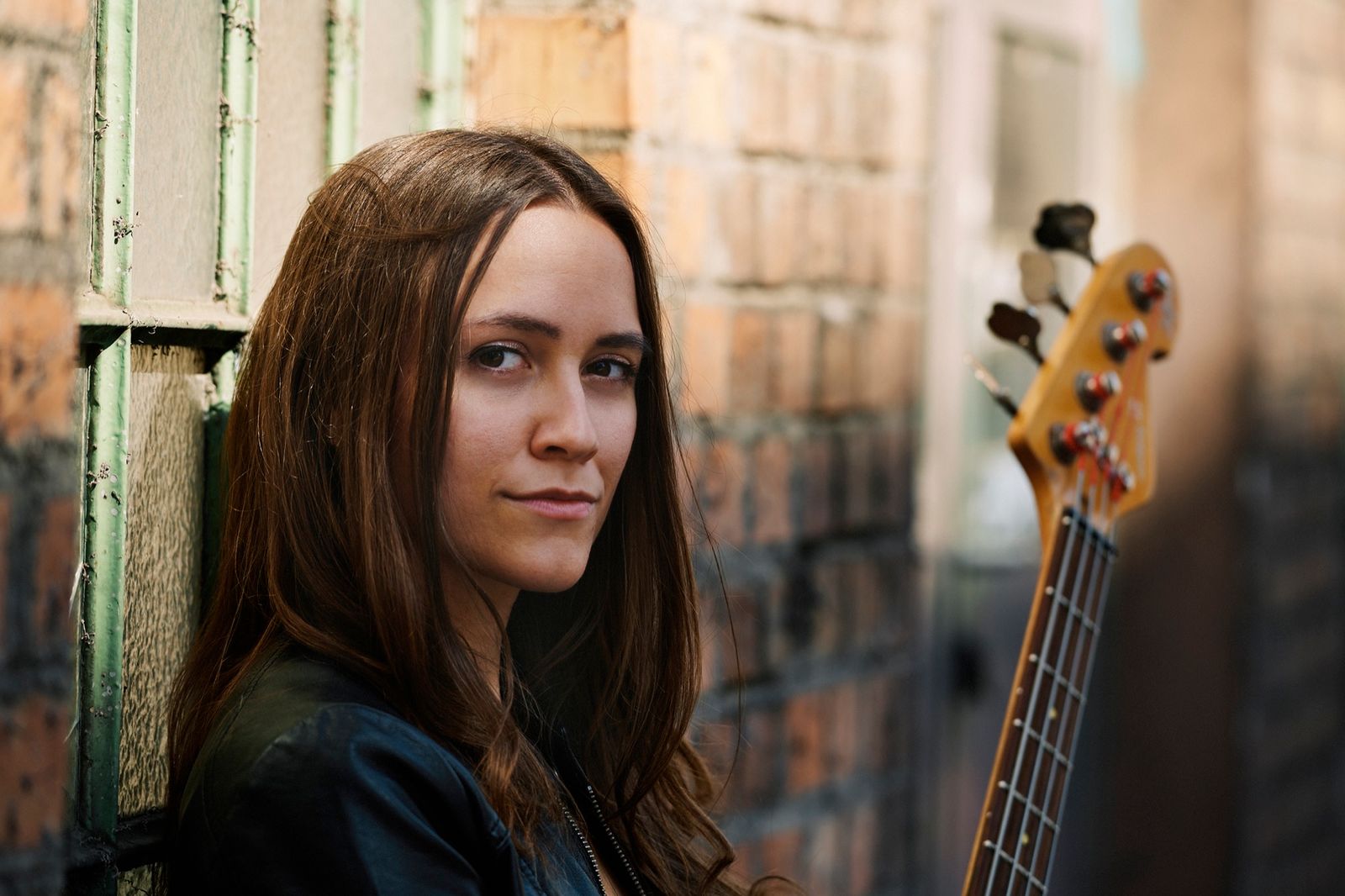 Julia Hofer: Bass, Gips und Einrad - Lifestyle - derStandard.at › Lifestyle