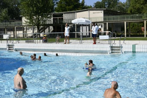 Halbzeit in Wiens Freibädern: Bereits mehr als eine Million Gäste ...