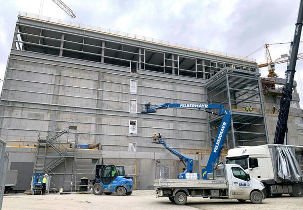 AT&S zog Serienfertigungsaufträge für neues Werk in Leoben an Land - IT ...