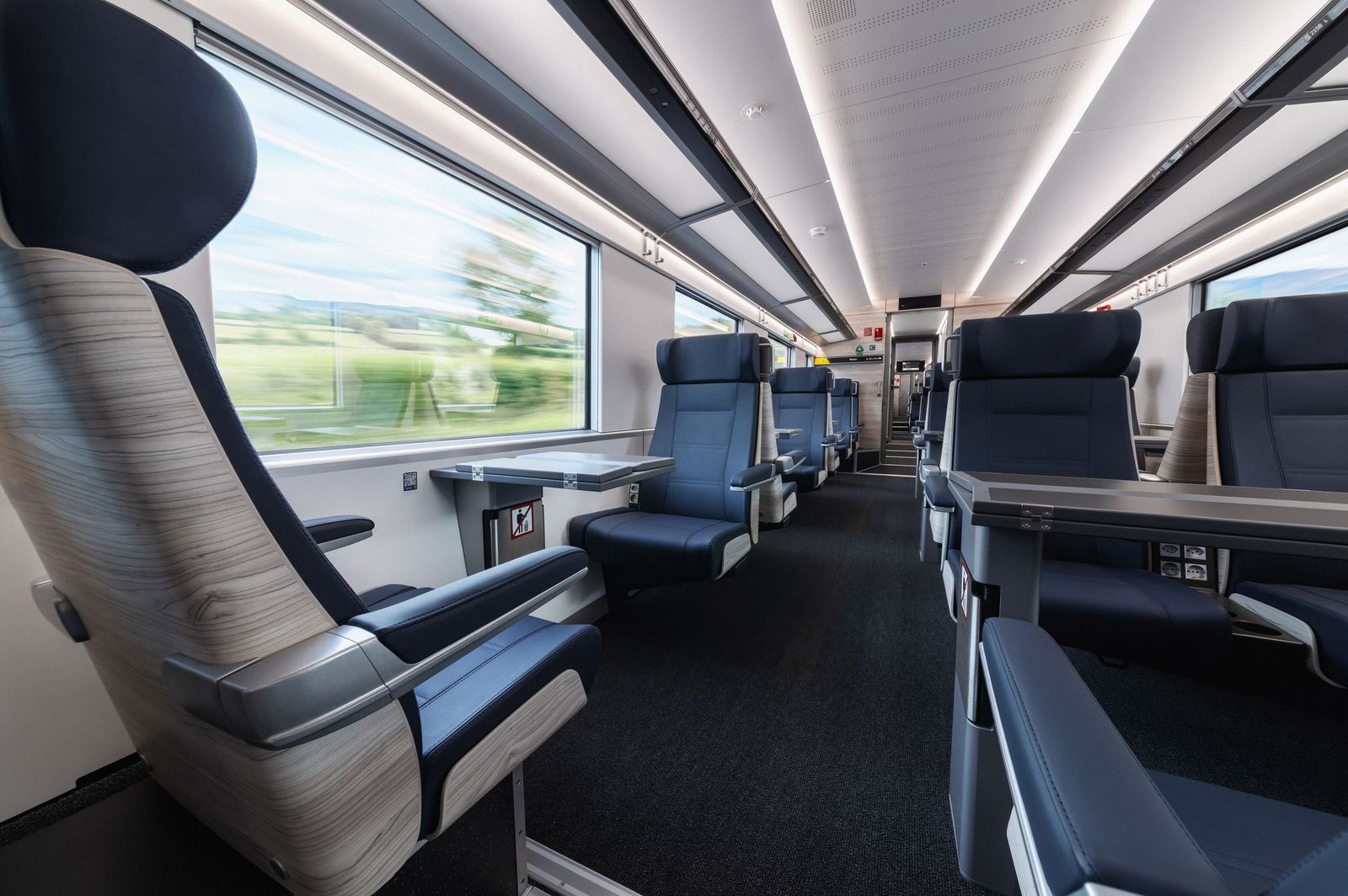 Das sind die neuen Hochgeschwindigkeitszüge der Westbahn - Reisen ...