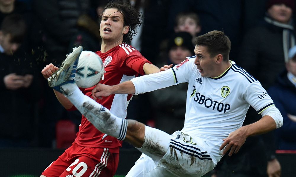 Leeds United zieht mit Wöber ins FA-Cup-Achtelfinale ein - Premier ...