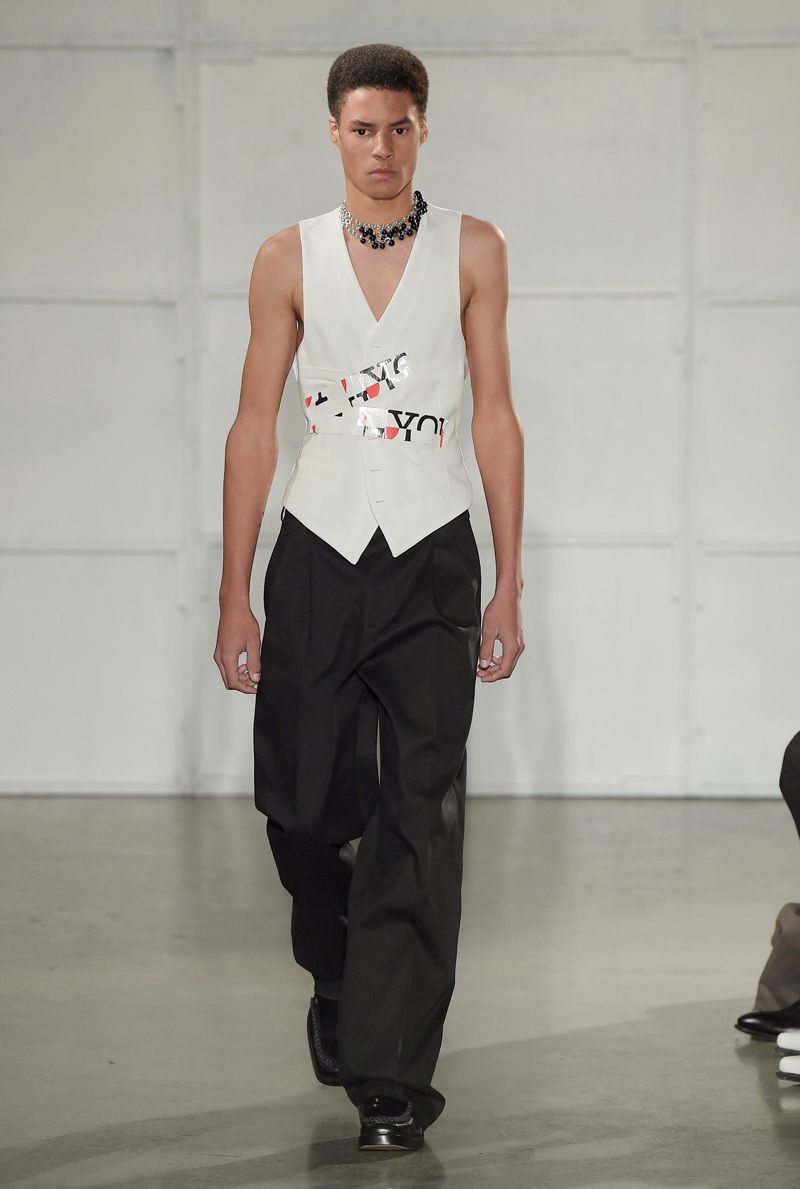 Designer Raf Simons: Liebesbekenntnis an New York - Mode & Kosmetik ...