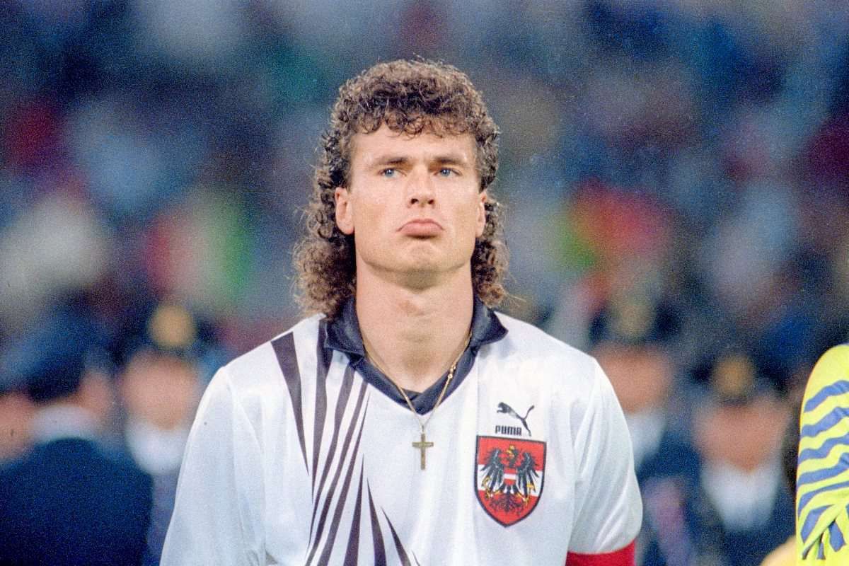 Toni Polster, Fußballgott: Vom Buhmann zur Kultfigur - Etat ...