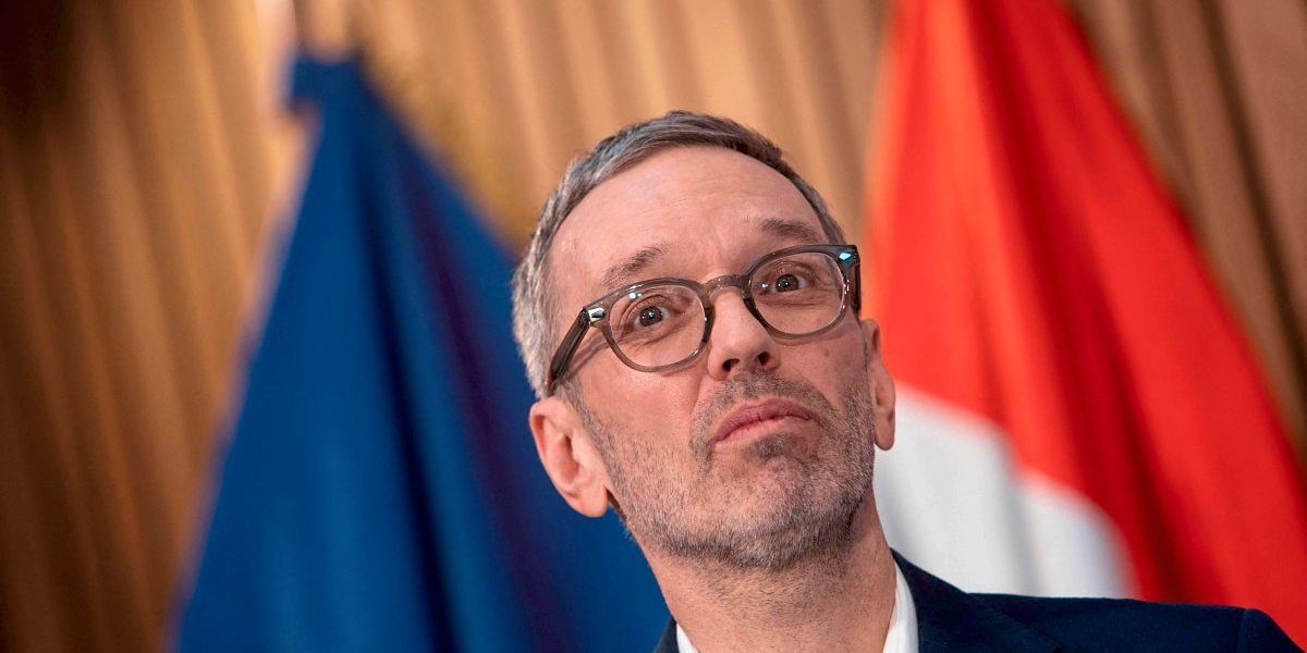 SPÖ-FPÖ-Ausschuss: Blauer Donnerstag mit Kickl und Teufel - Video - derStandard.de › Video