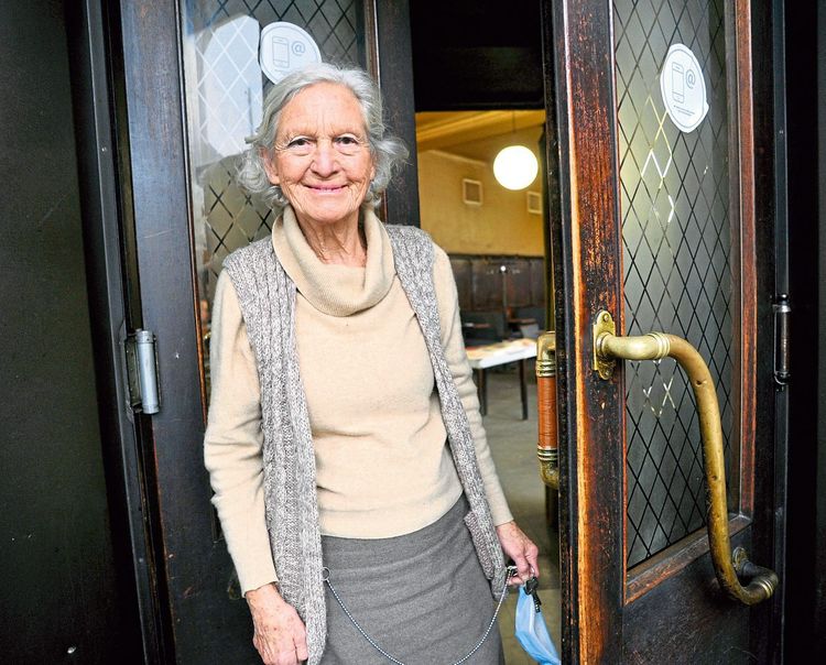 "Ein verrauchtes Kaffeehaus war herrlich!" - Kultur - derStandard.de ...