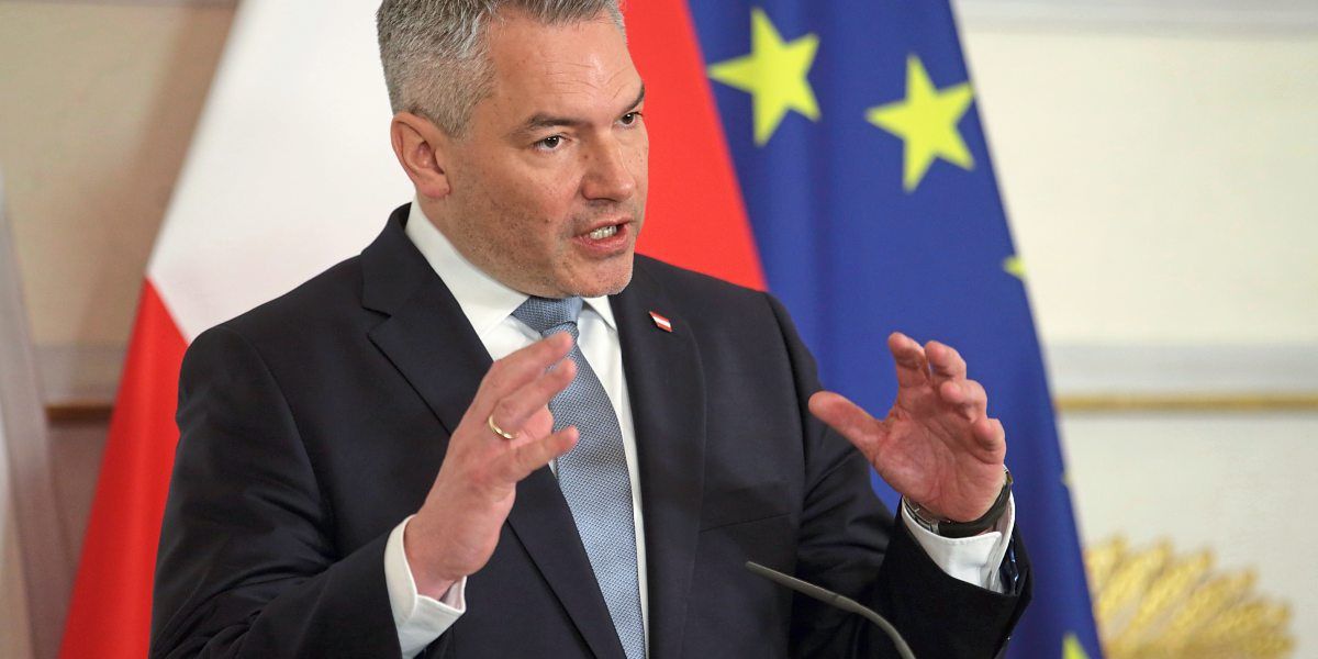 Kanzler Nehammer: Sager zu Expertenhörigkeit wurde aus Zusammenhang gerissen - Österreich ...