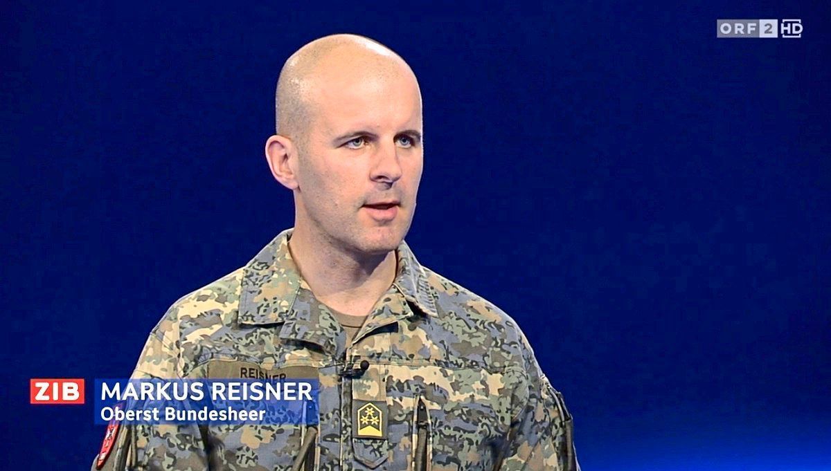 Oberst Reisner ein "praktizierender Skinhead": Bundesheer prüft Klage ...
