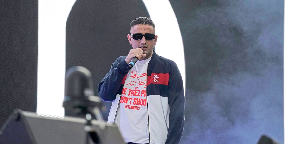 "Bin clean": Rapper Haftbefehl gibt erstes Konzert seit Doku - Kultur ...