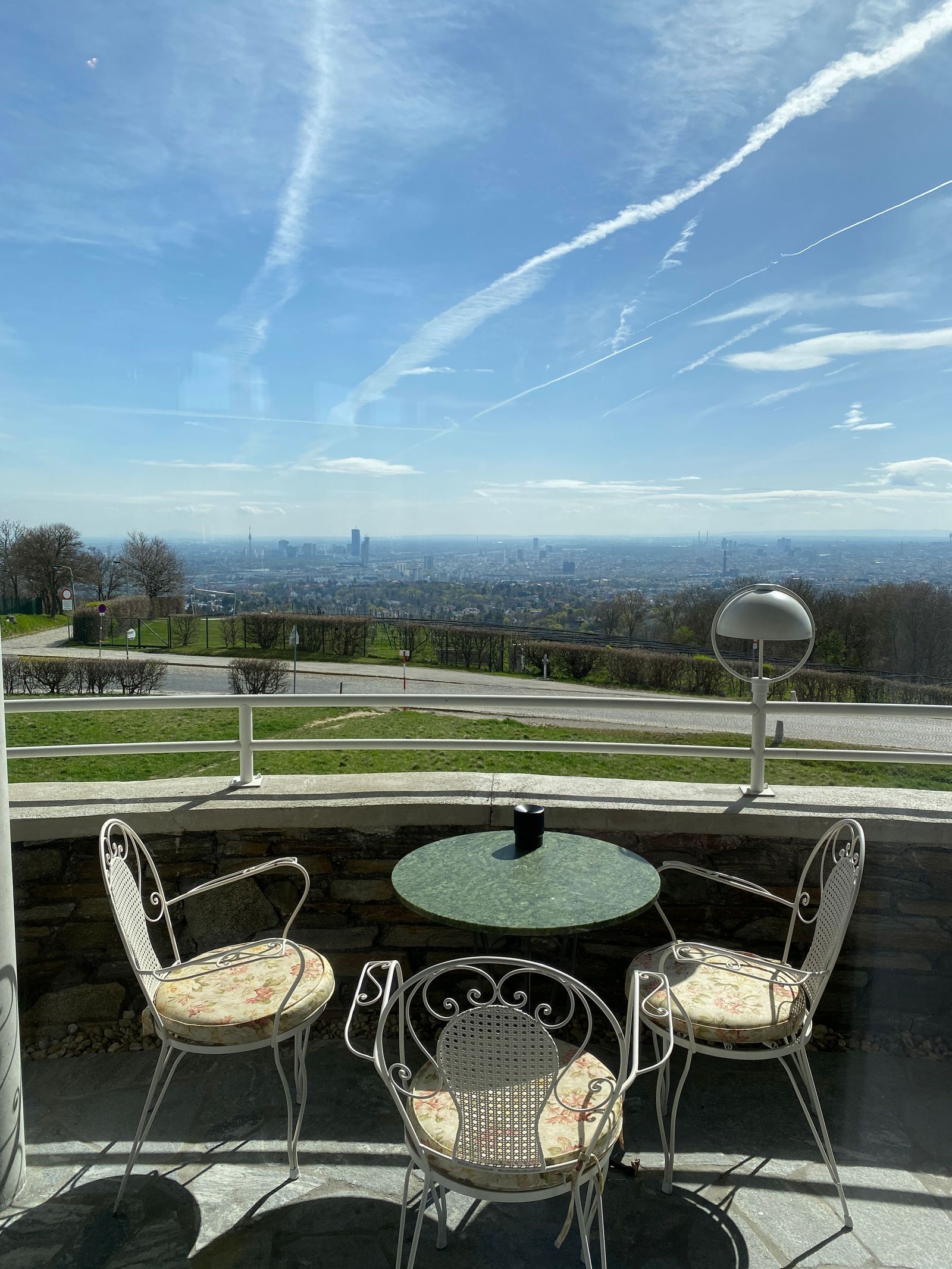 Die Schon-wieder-Neueröffnung: Café am Cobenzl sperrt mit neuem Pächter ...