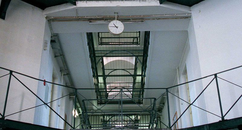 Aufregung um Uni-Studie in Justizanstalt Karlau - Österreich ...