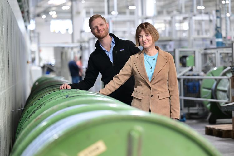 Retten wir die Industrie durch niedrigere Lohnkosten? Warum das alles ...