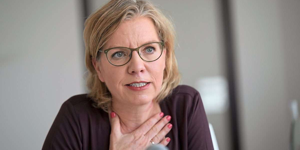 Leonore Gewessler soll die Grünen zu einem Chor zusammenführen - Grüne - derStandard.at › Inland