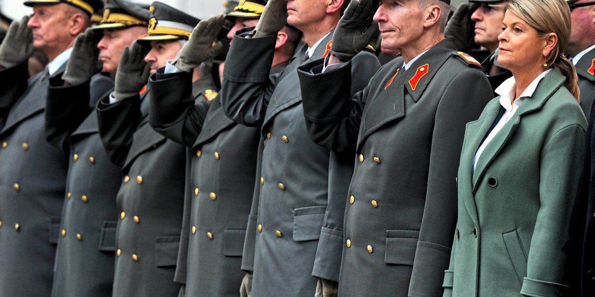 Habt Acht! Teiltauglichkeit als Täuschungsmanöver - Kommentare ...