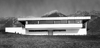 Ausstellung über den österreichischen Architekten Josef Lackner ...