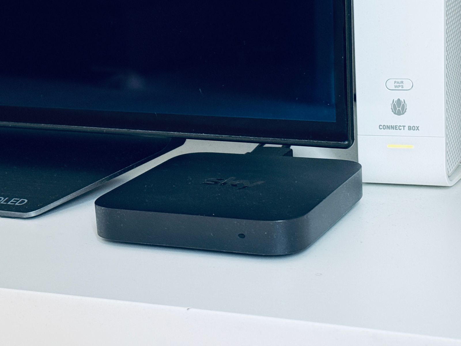 Sky Stream: Die neue Box, die alles verändern soll - Hardware ...