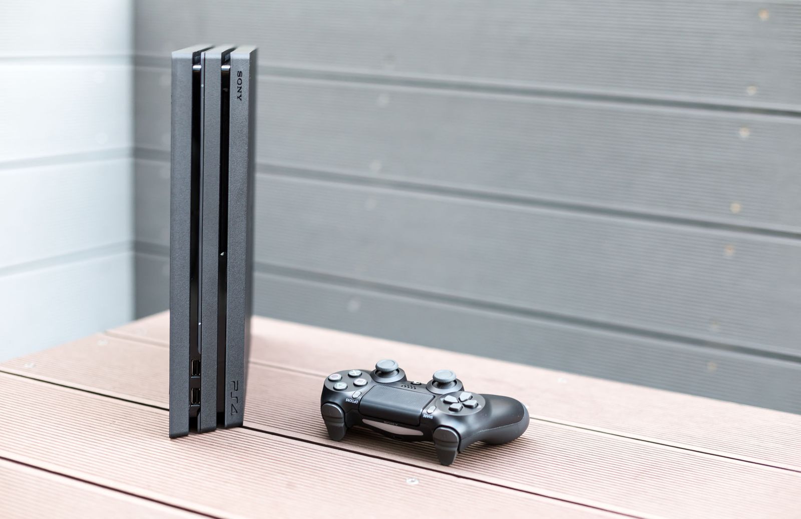 Playstation 4 Pro im Test: Starkes Upgrade, aber kein Muss - Gaming ...