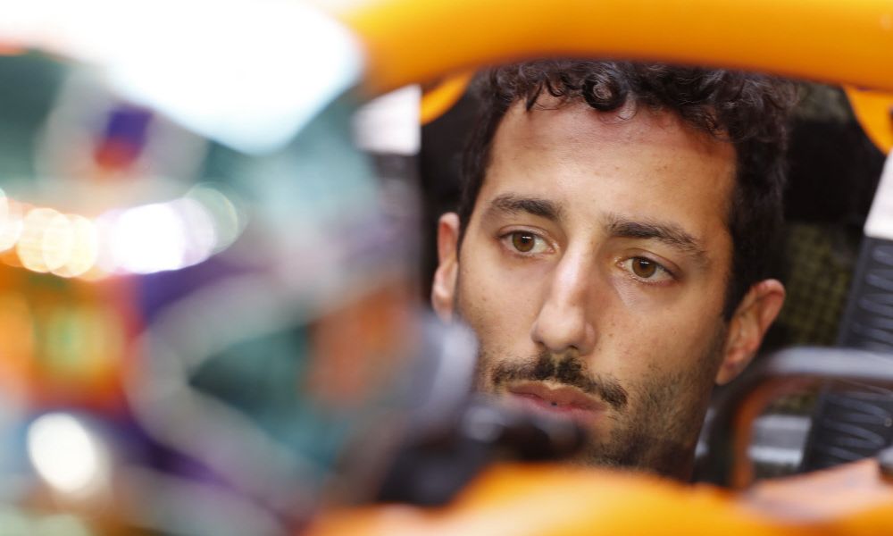 Daniel Ricciardo Kampf Gegen Das Auto Und Ums Formel 1 Cockpit daniel-ricciardo-kampf-gegen-das-auto-und-ums-formel-1-cockpit