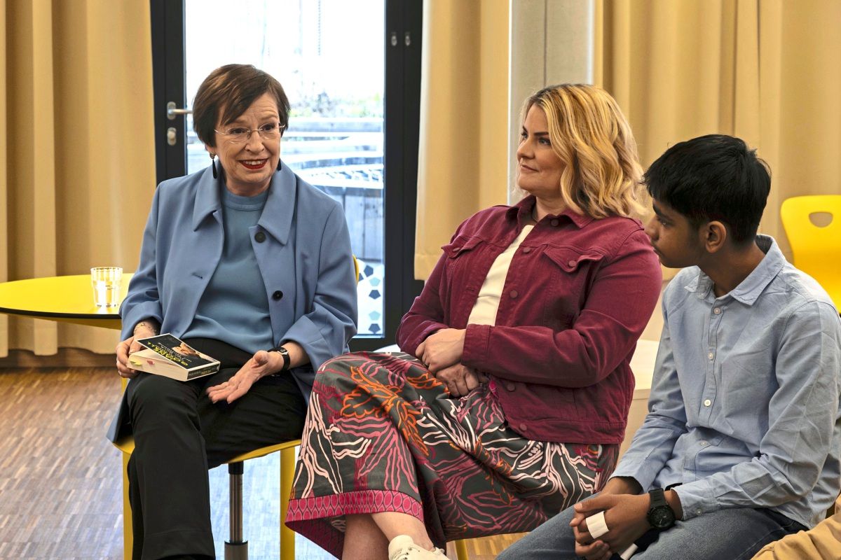 Griechische Götter und eine First Lady: Wenn Promis in die Mittelschule ...