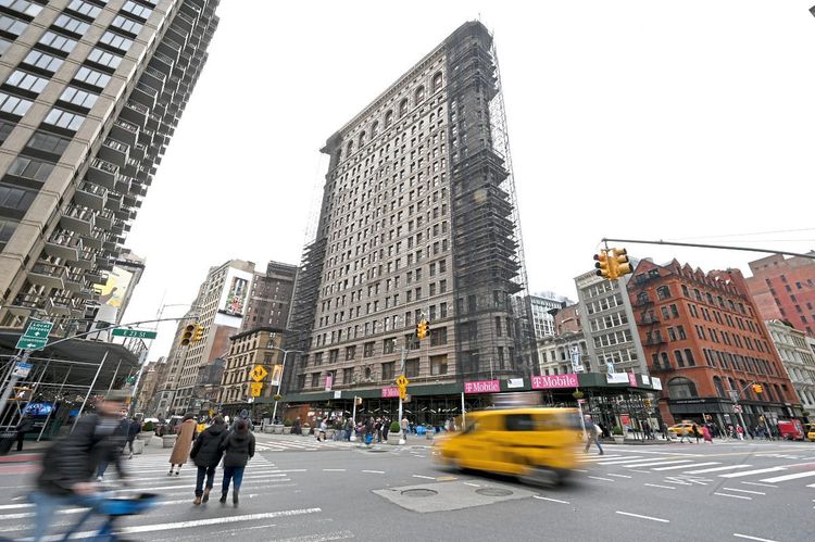 Flatiron-Building zum zweiten Mal am Markt, weil erster Käufer nicht ...