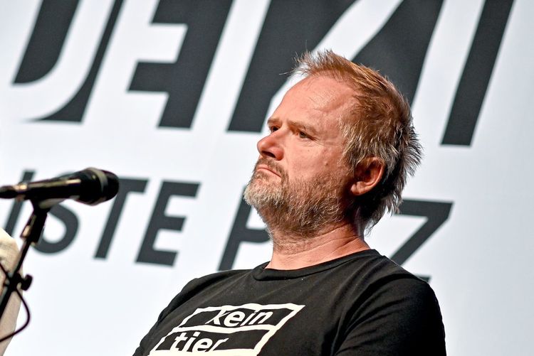 Weniger Quereinsteiger bei der Nationalratswahl - Inland - derStandard ...