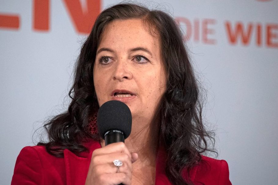 Hassposter verurteilt: Hundebesitzer verglich Ulli Sima mit Hitler ...