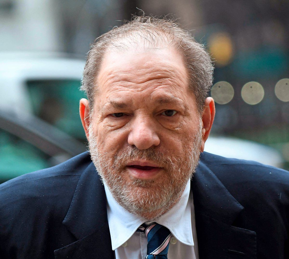 Harvey Weinstein wegen Sexualverbrechen zu weiteren 16 Jahren Haft ... Harvey Weinstein wegen Sexualverbrechen zu weiteren 16 Jahren Haft ...