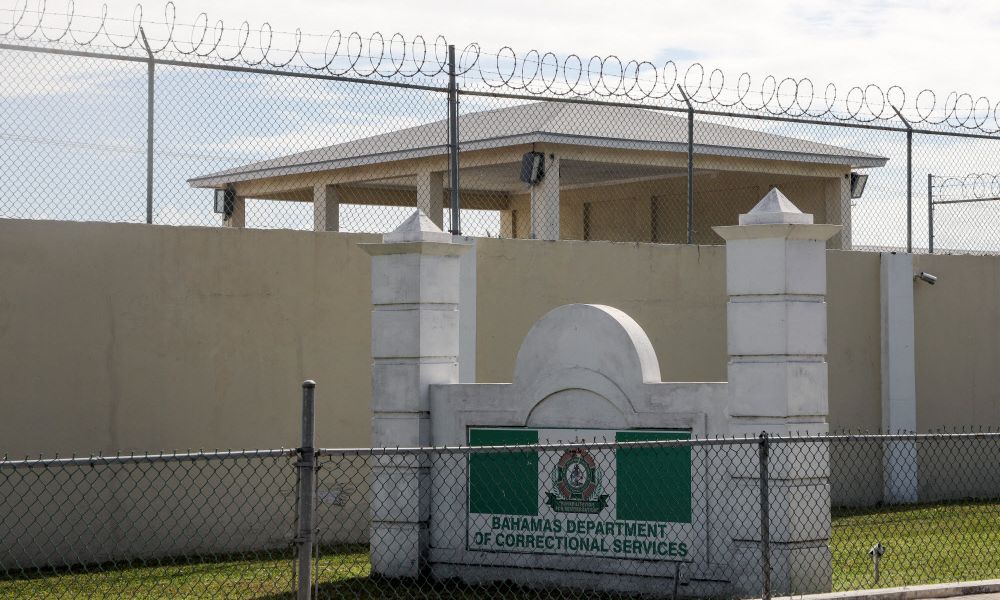 Neither mattresses nor toilets: Former crypto star Bankman-Fried is in ...