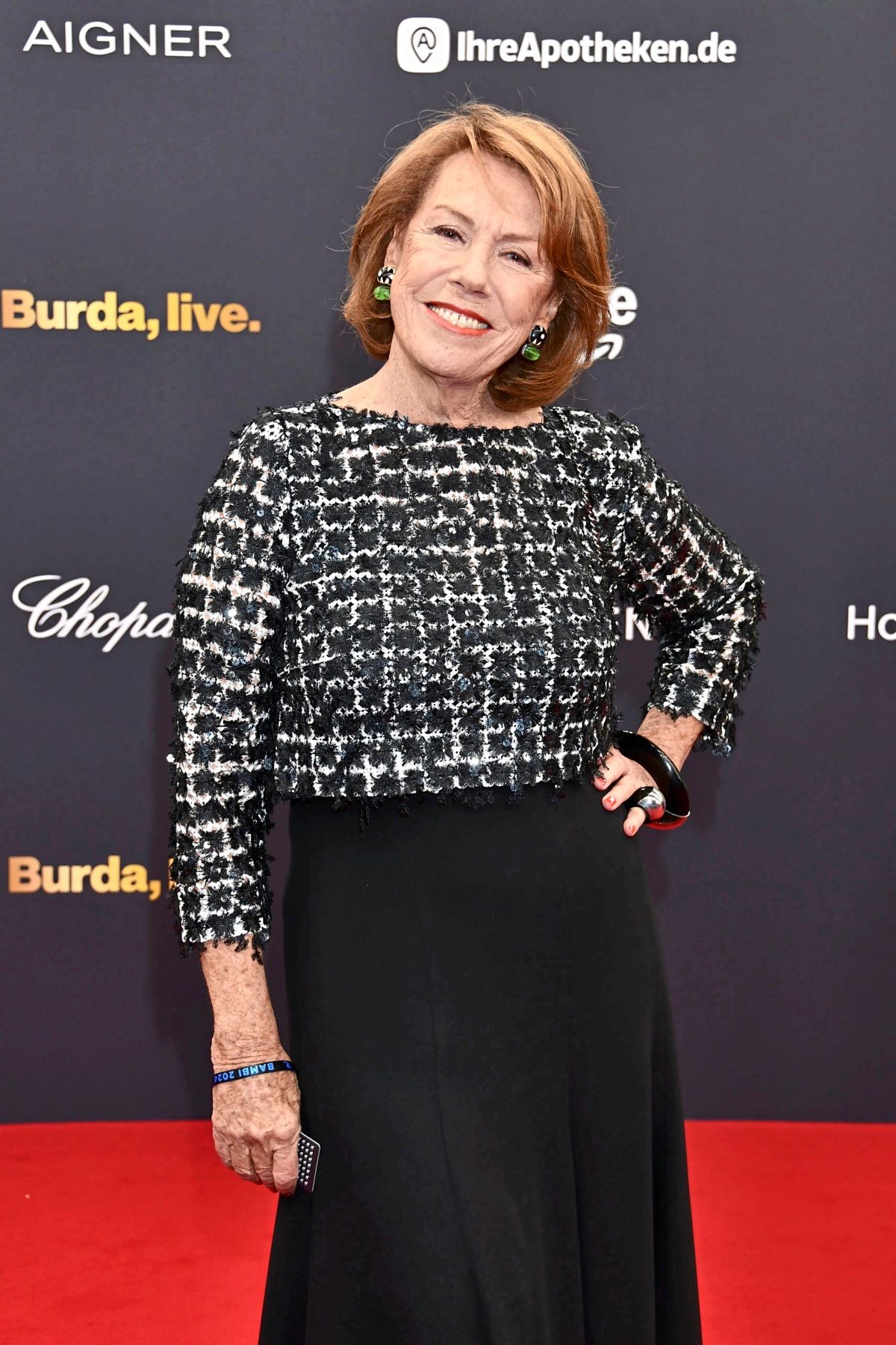 Monica Lewinsky verkauft Duftkerzen gegen Mobbing, Frauke Ludowig lässt Zeh kürzen - Etat ...