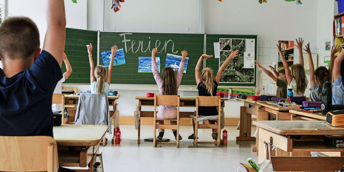 Notendruck und Überforderung: Ferien bereiten vielen Eltern und Kindern ...