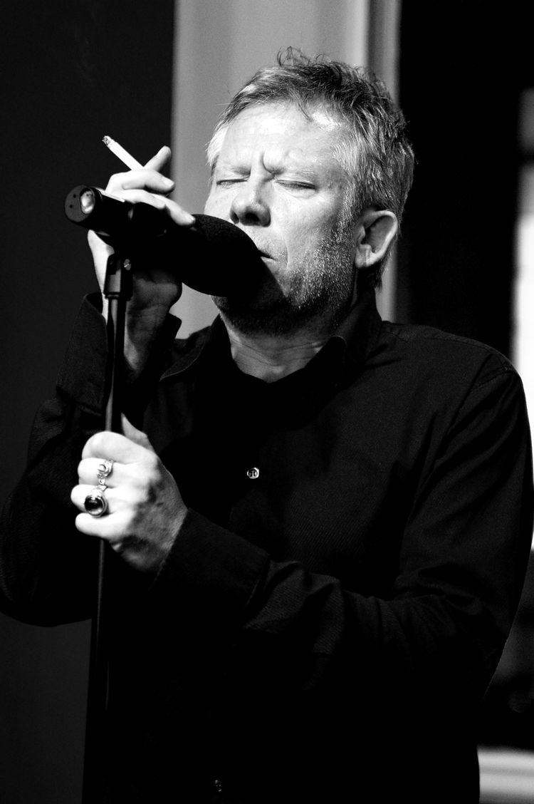 Burgschauspieler Tilo Nest singt Tom Waits - Musik - derStandard.at ...