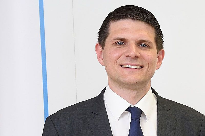 Stiftungsprofessuren für Stahldesign und smarte Stoffe - Forschung ...