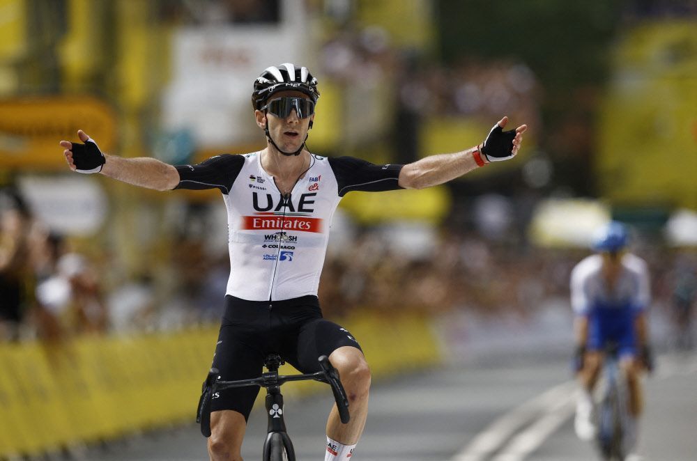 Adam Yates gewinnt Auftakt bei Tour de France vor seinem ...