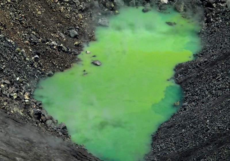 Phänomen: Wachsender Vulkansee versetzt Geologen in Erstaunen - Natur ...