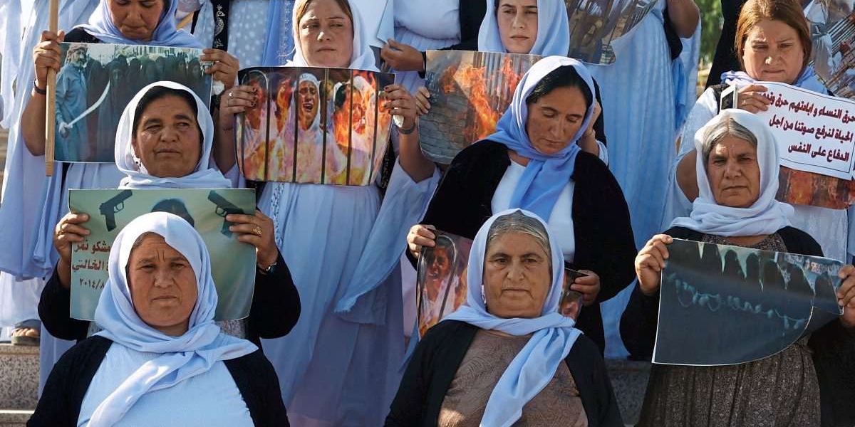 Zehn Jahre nach dem Genozid sind die Jesiden noch immer vertrieben ...