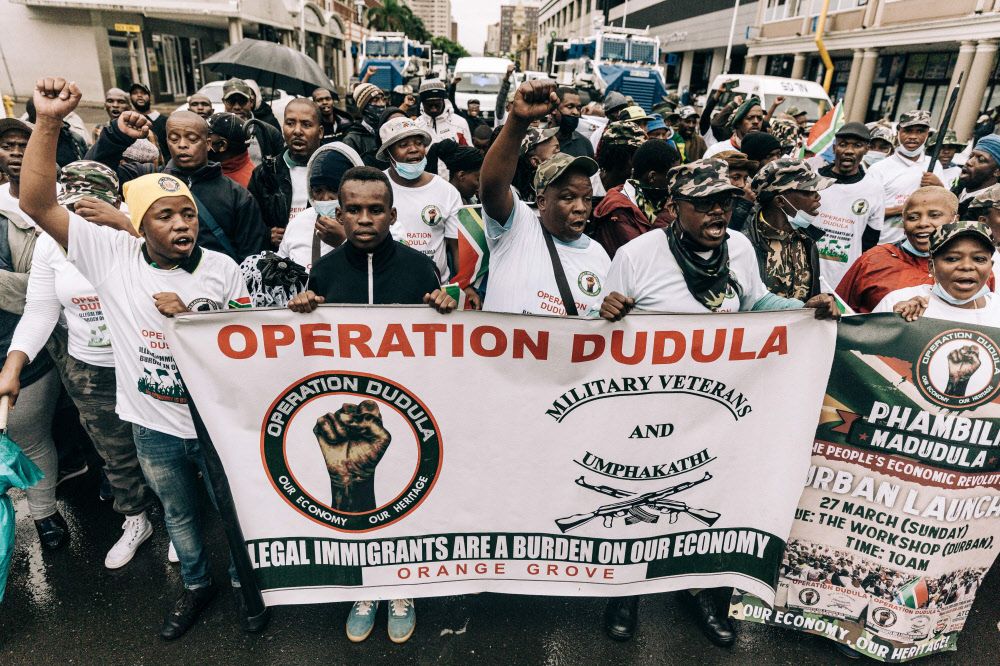 Südafrikanische "Operation Dudula" macht Jagd auf Ausländer - Südafrika ...