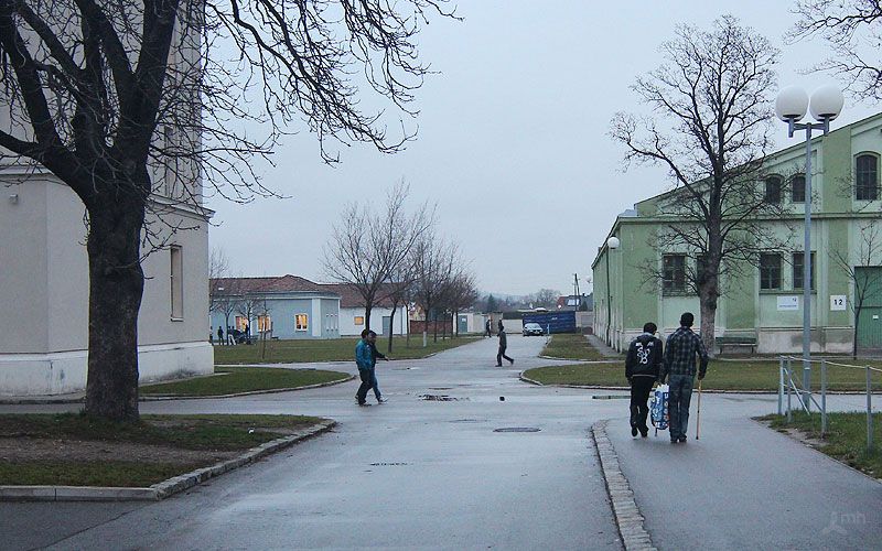 Ein Fotorundgang durch das Flüchtlingslager in Traiskirchen ...