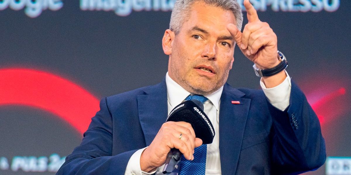 Die Stunde der Bewährung - Veit V. Dengler - derStandard.at › Diskurs