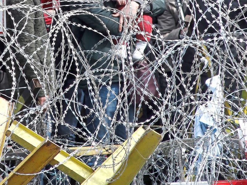 Europäische Union hilft Griechenland beim Grenzschutz - Flüchtlinge ... Europäische Union hilft Griechenland beim Grenzschutz - Flüchtlinge ...