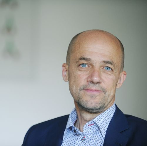 Grüner Rat Embacher sieht Grasl und Konzept skeptisch - ORF ...