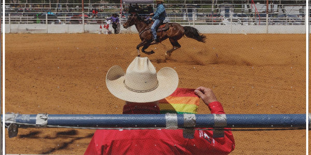Vor Gesetzesänderung: Dragqueens reiten beim queeren Rodeo in Texas ...