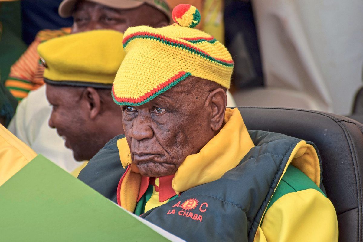 Mordprozess gegen Lesothos First Lady verschoben - Afrika - derStandard ...