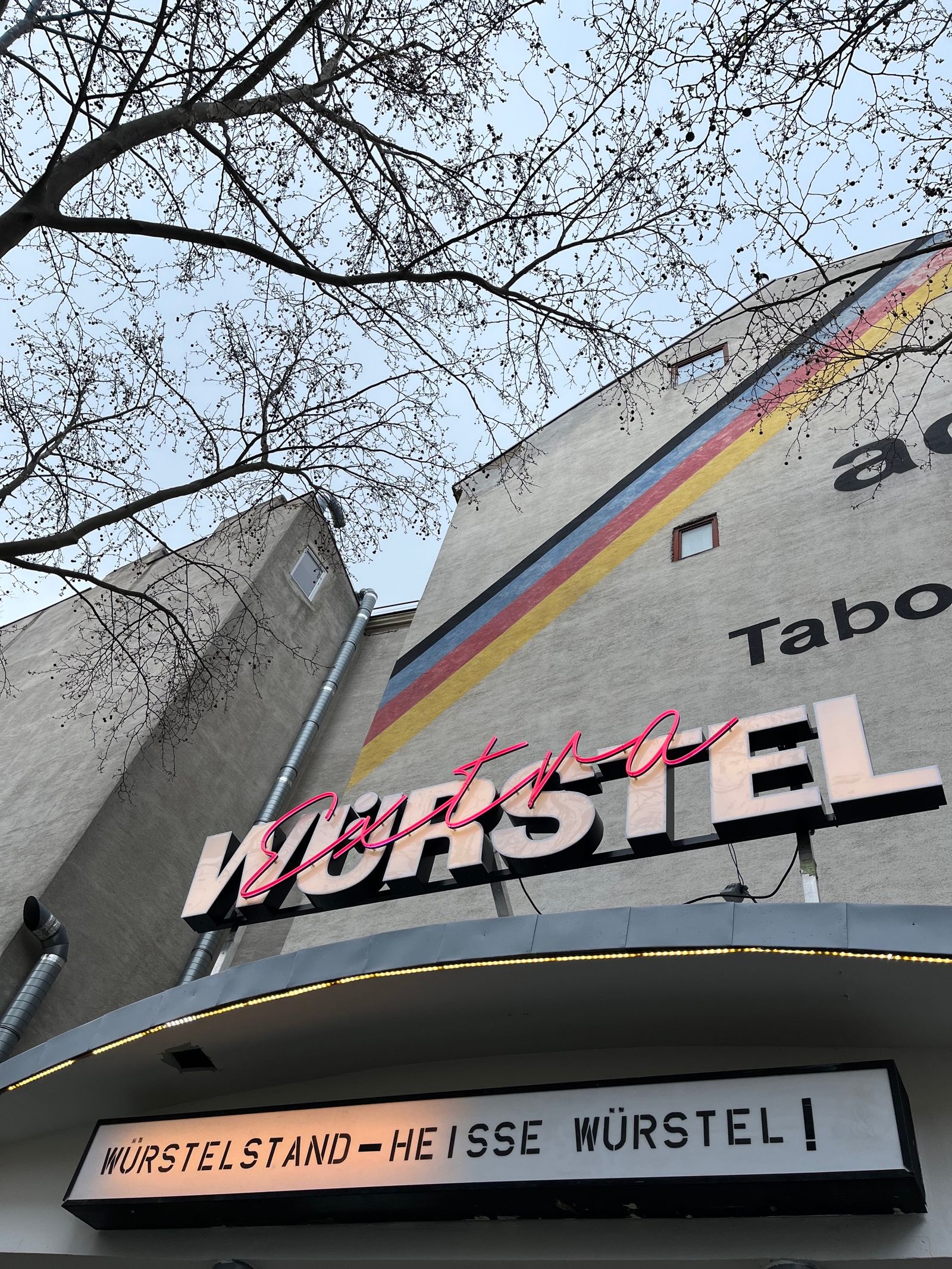 Gleich drei neue Würstelstände in Wien eröffnet - Essen & Trinken ...