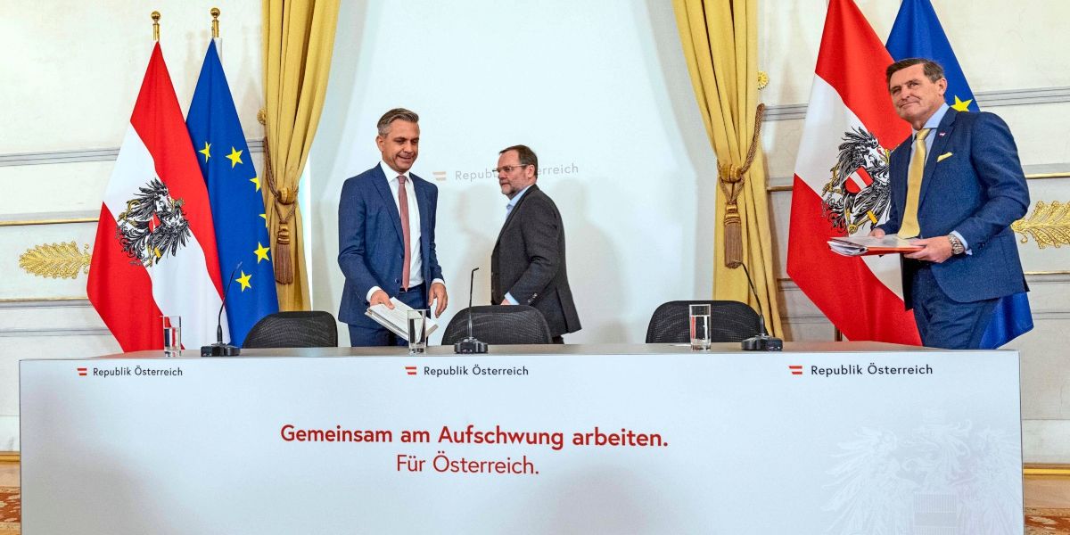 Entbürokratisierung stockt: ÖVP und Neos schieben einander Schuld zu ...