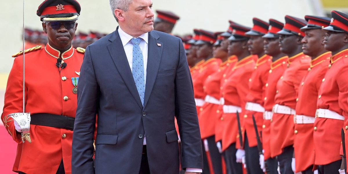 Afrika ist das richtige Reiseziel für Nehammer - Joseph Gepp ...