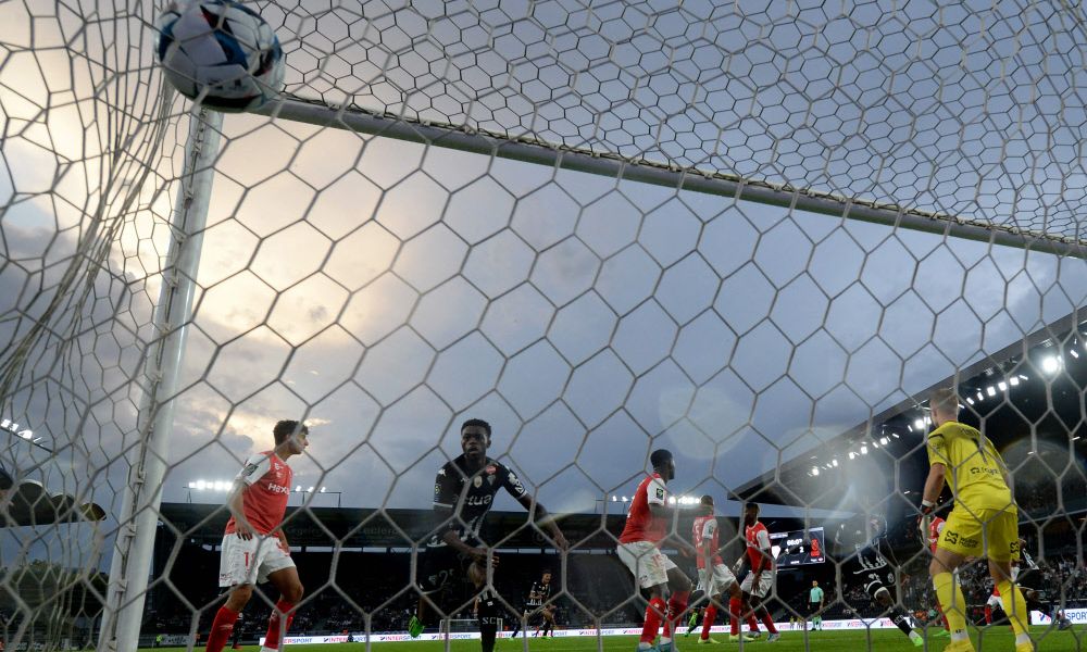 ÖFB-Goalie Pentz feiert mit Stade Reims ersten Saisonsieg - Fußball ...