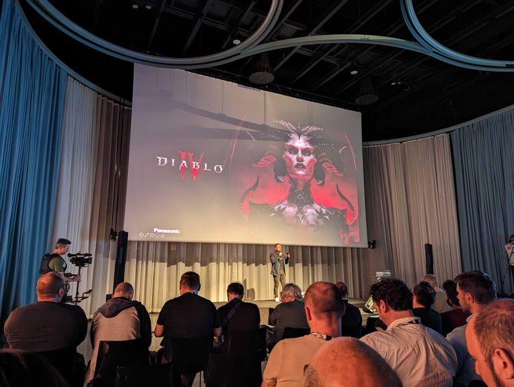 Der "TV-Partner für 'Diablo'": Panasonic stellt neues Line-up für 2023 ...