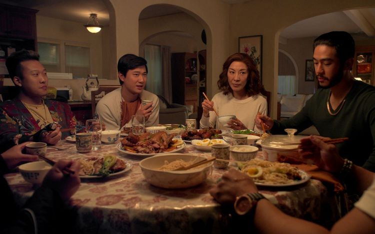 "The Brothers Sun" auf Netflix: Zwischen Mafia und Matriarchat ...