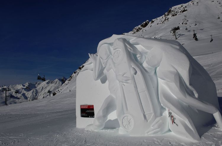 Skulpturen aus Schnee und Eis - Urlaub in Tirol - derStandard.at ...